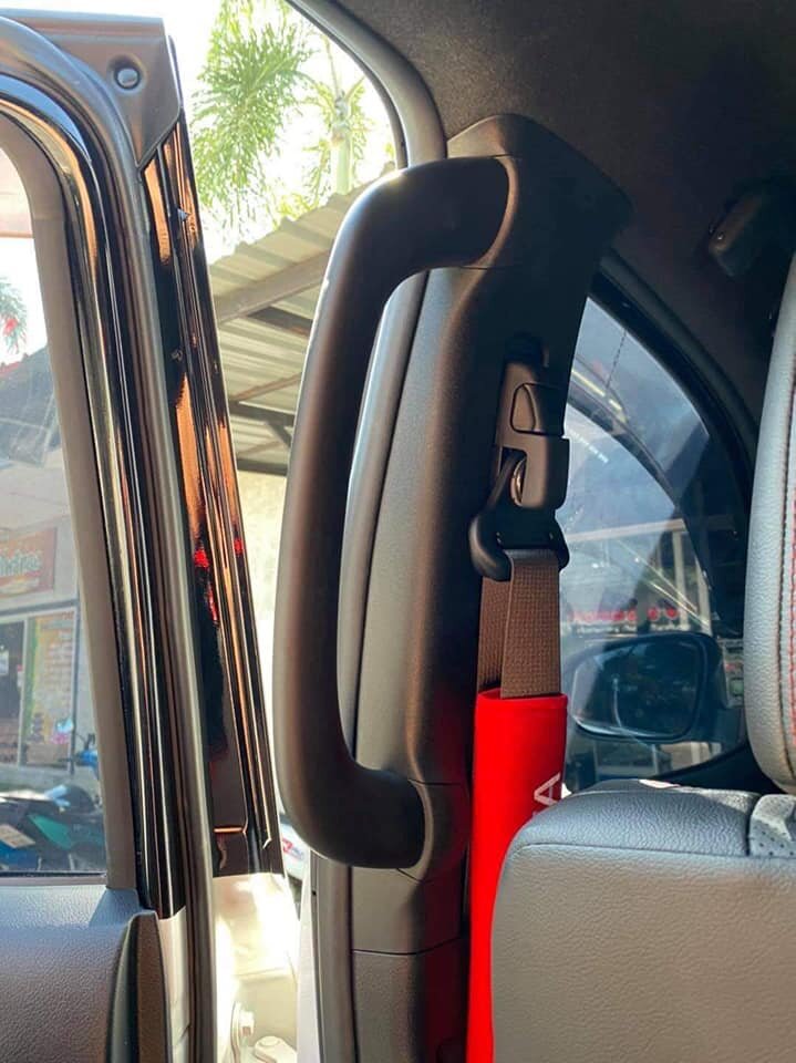 TOYOTA FORTUNER/HILUX 2015-2025 GRAB HANDLE SET 2 SIDES GENUINE TOYOTA ...